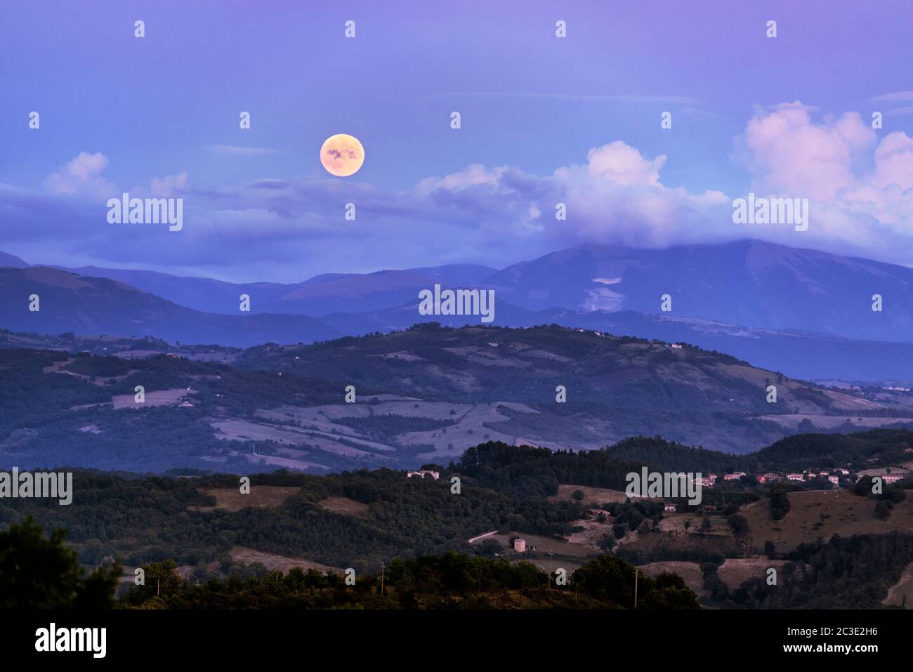 Moon over hills hi-res stock photography and images - Alamy