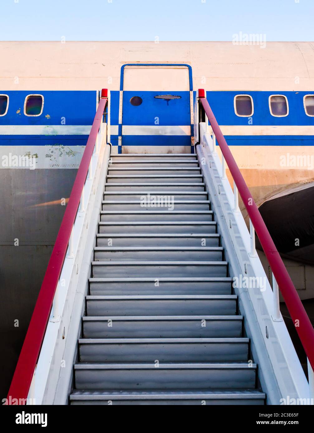 Civilian aviation hi-res stock photography and images - Alamy