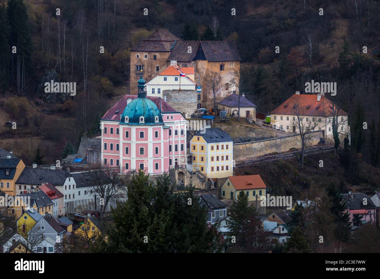 Deep valley hi-res stock photography and images - Alamy