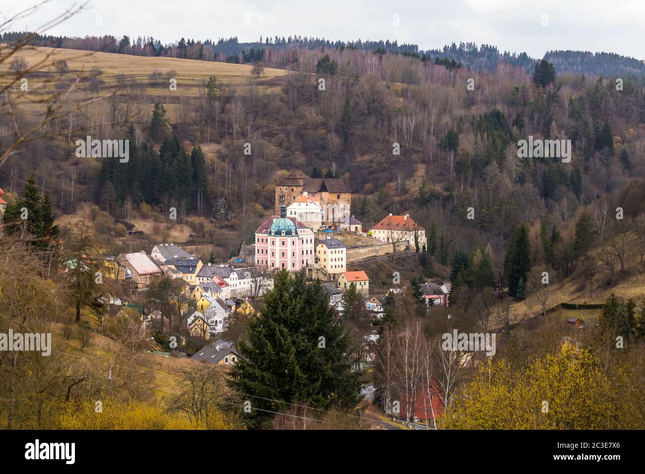 Deep valley hi-res stock photography and images - Alamy