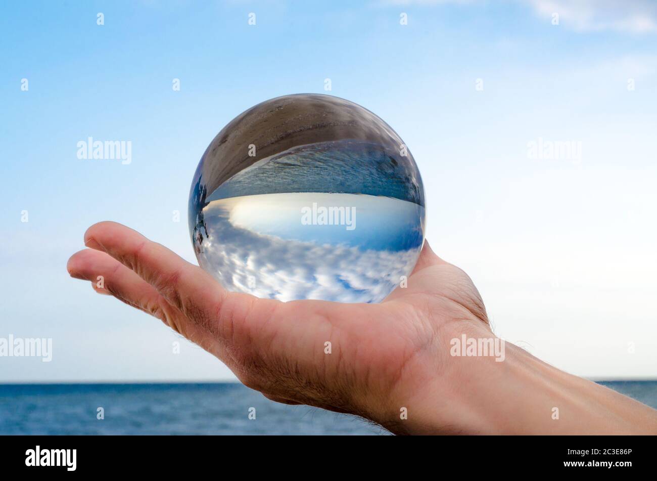 Hand lens hi-res stock photography and images - Alamy