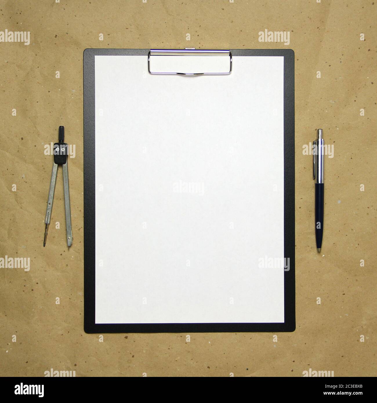 White divider hi-res stock photography and images - Alamy