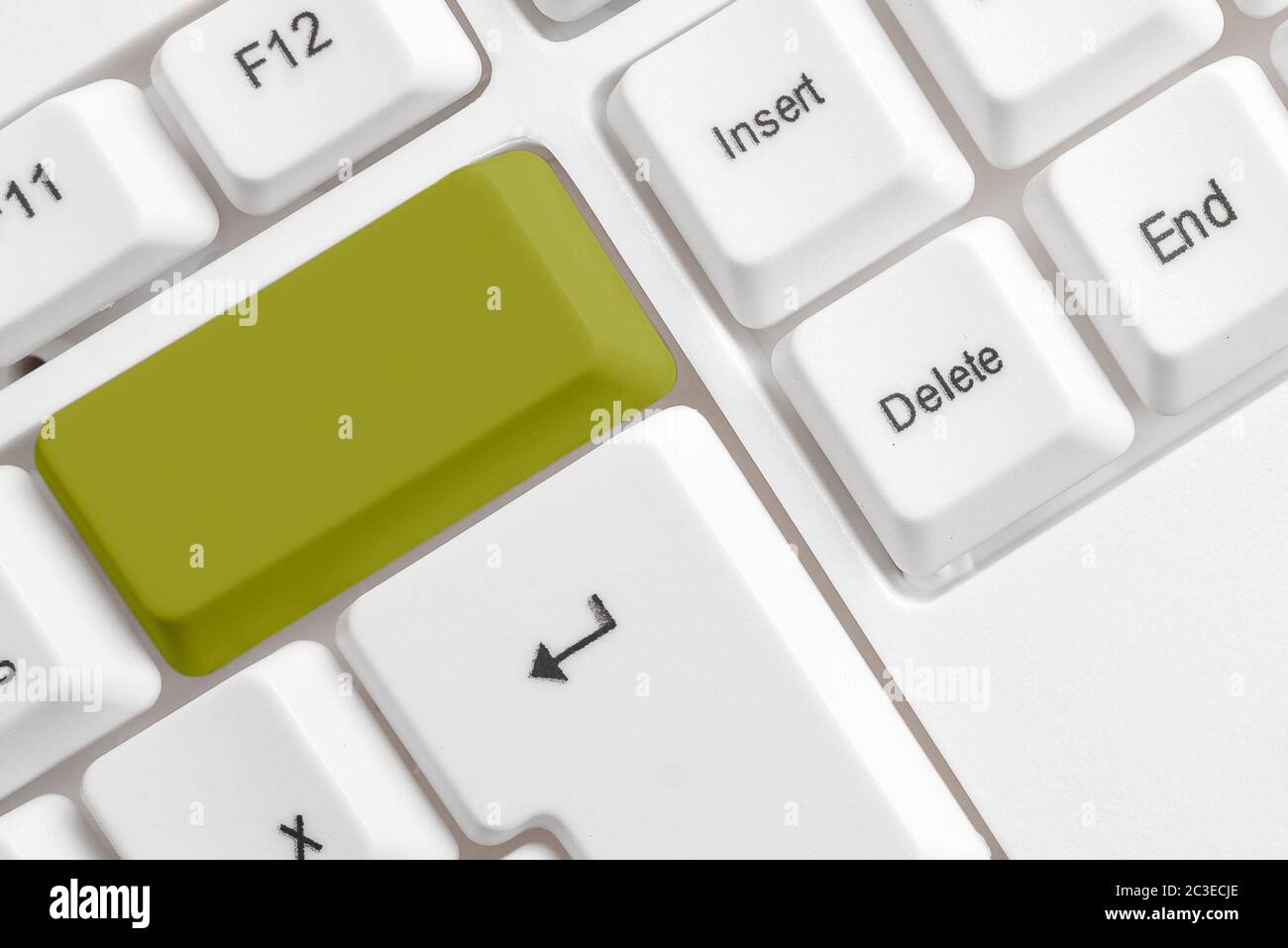 White Pc Keyboard With Empty Note Paper Above White Key Copy Space ...