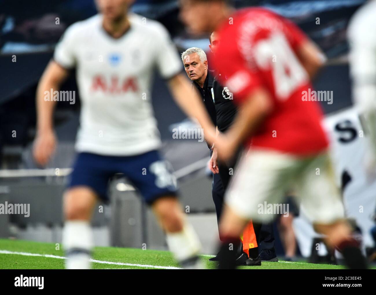 Tottenham Hotspur manager Jose Mourinho on the touchline during the ...
