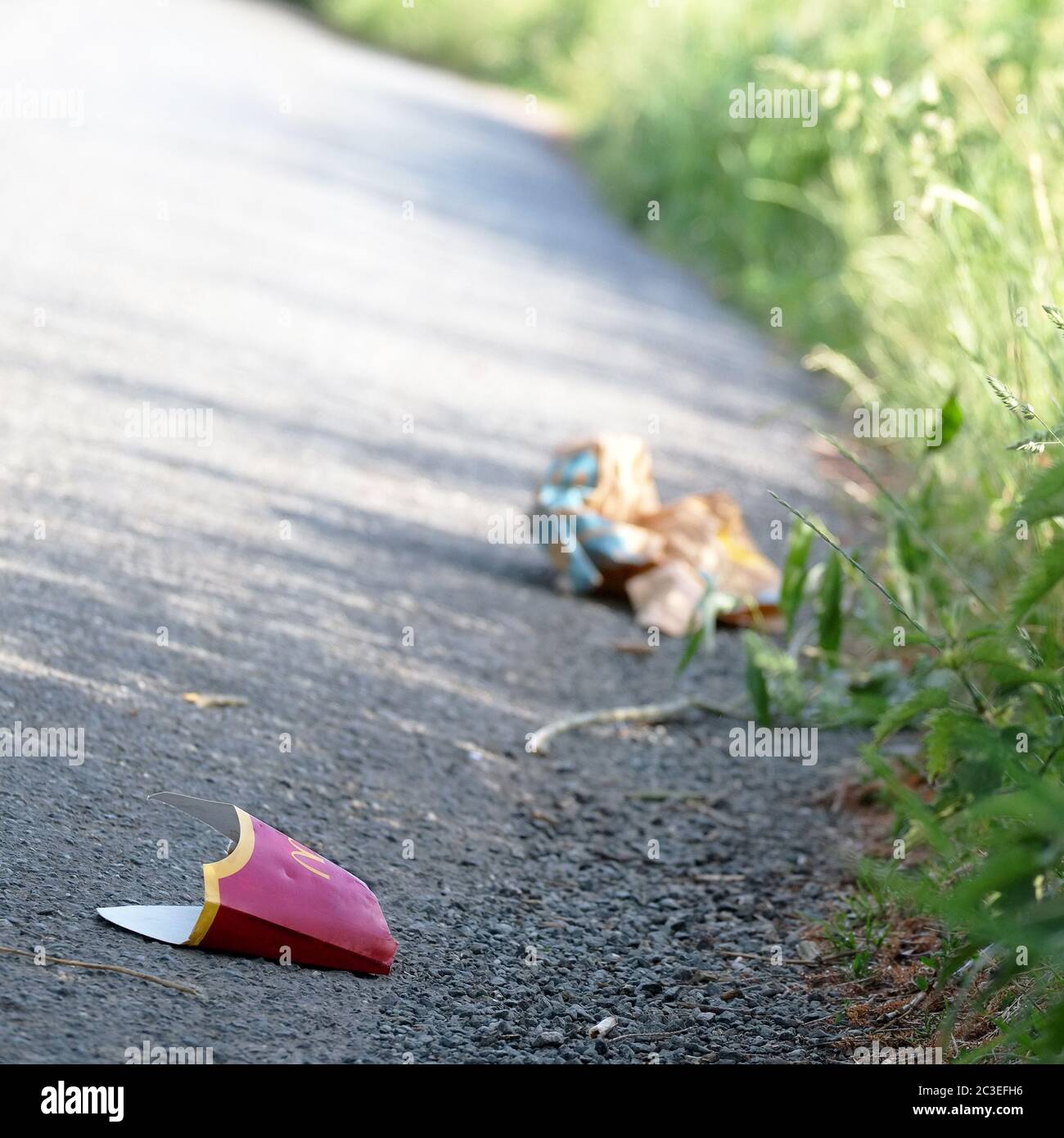 Food wrappers hi-res stock photography and images - Alamy