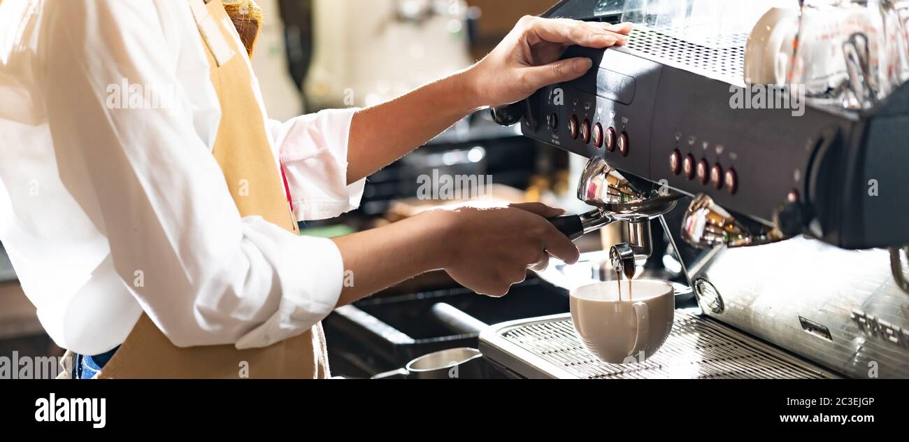 Working teamwork banner standing hi-res stock photography and images ...