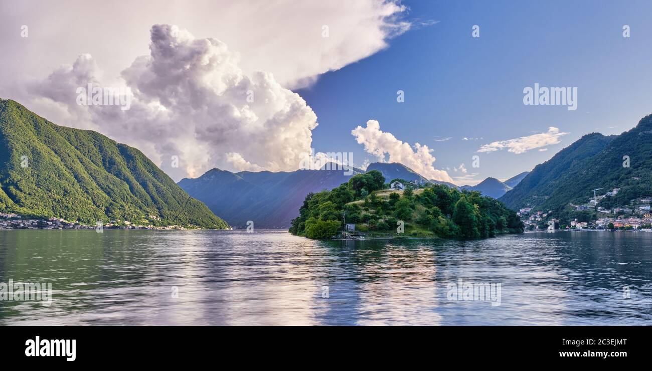 Isola comacina lake como hi-res stock photography and images - Alamy