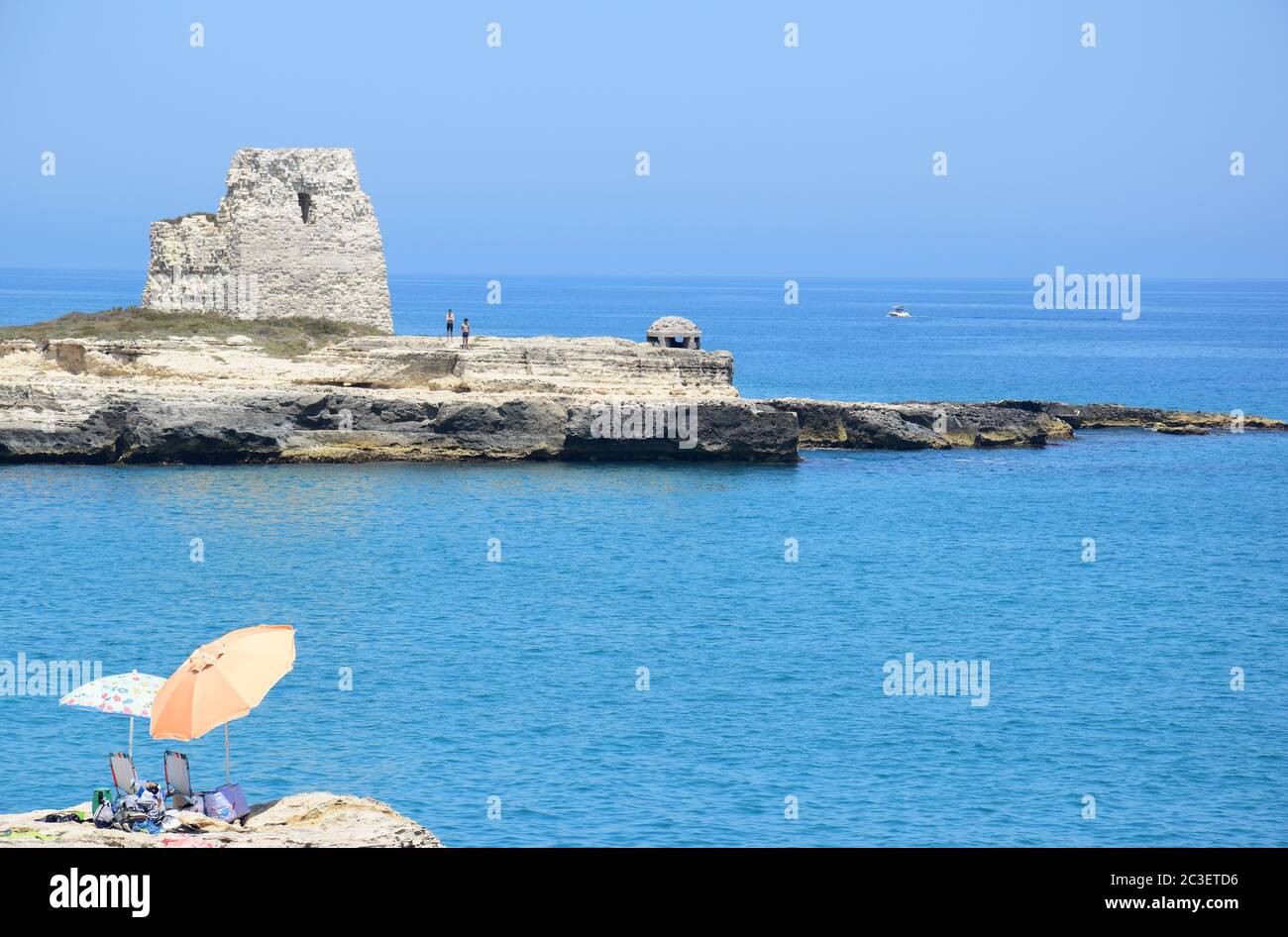 Italian beach scene hi-res stock photography and images - Alamy