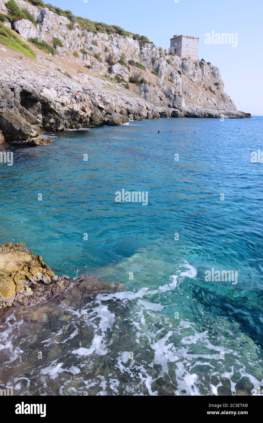 Crystalline turquoise blue water hi-res stock photography and images ...