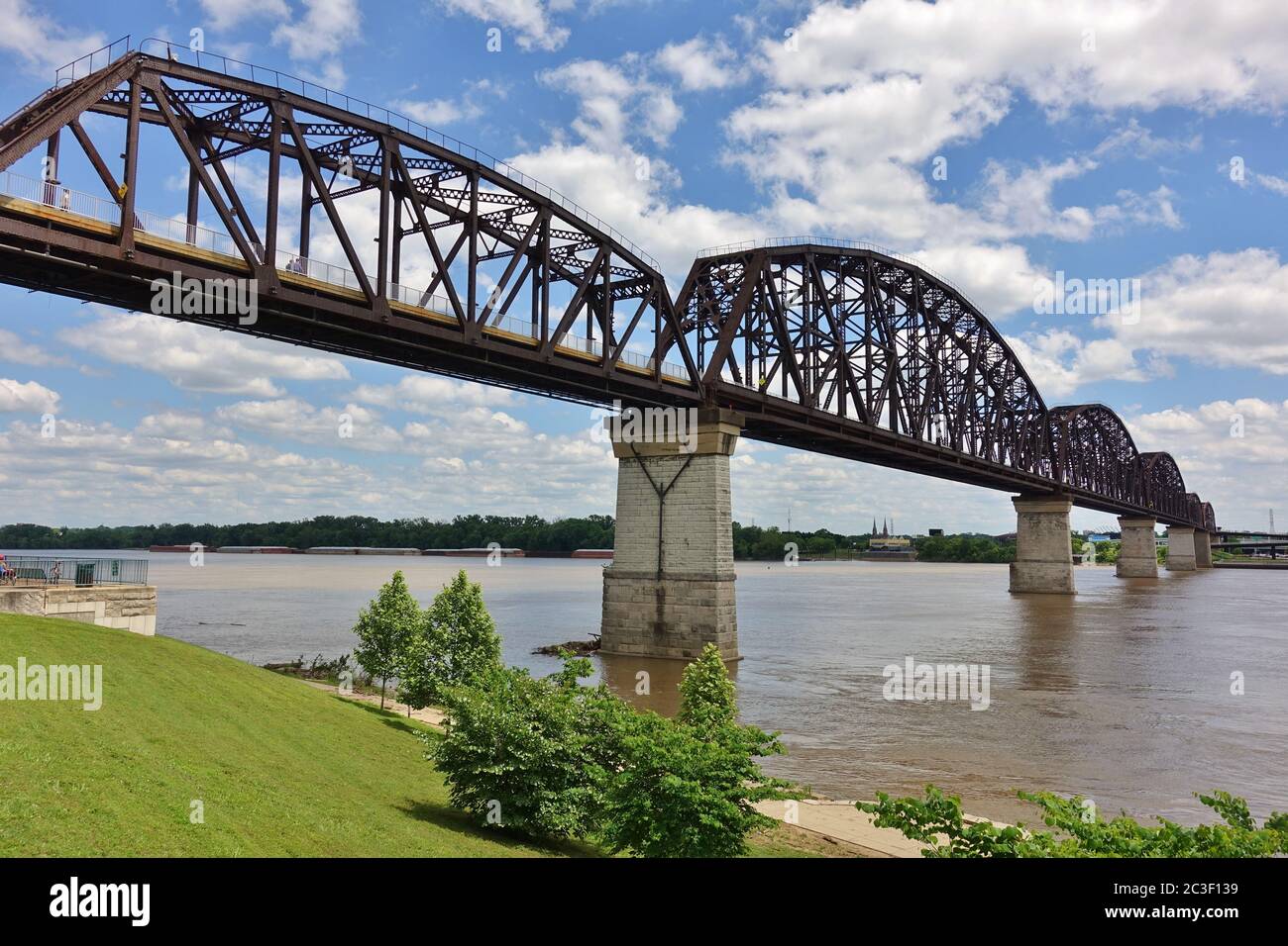LOUISVILLE, KY -30 MAY 2020- View of the landmark Big Four Bridge, a ...