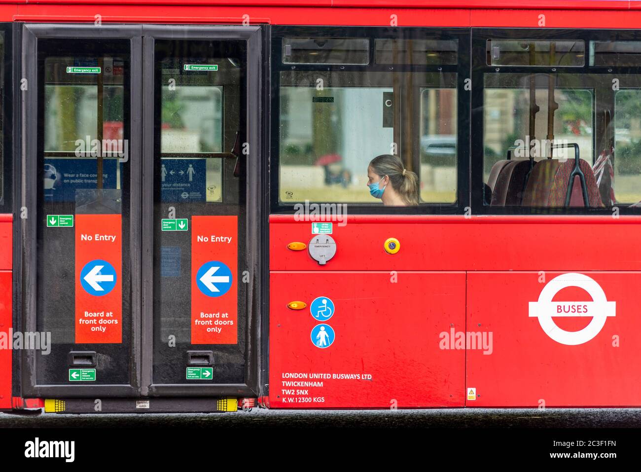 London transport bus logo hi-res stock photography and images - Alamy