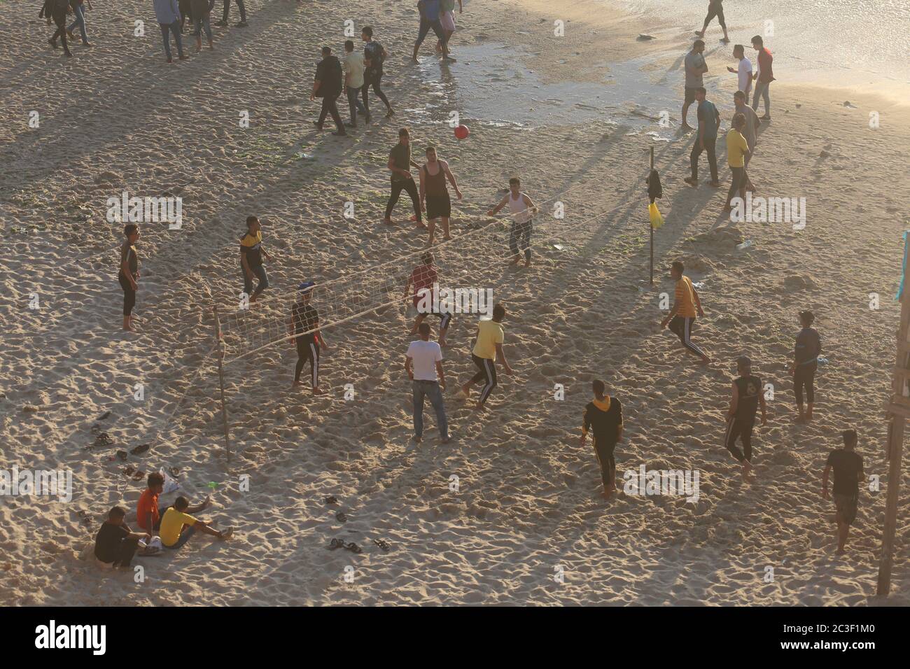 Deir Al-Balah, The Gaza Strip, Palestine. 19th June, 2020. Palestinians ...