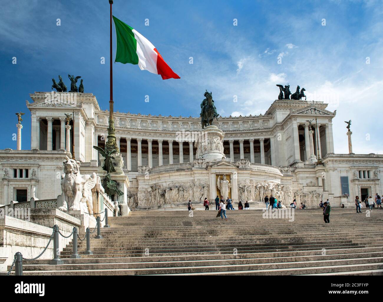 Victor Emmanuel II National Monument built in honor of Vittorio ...