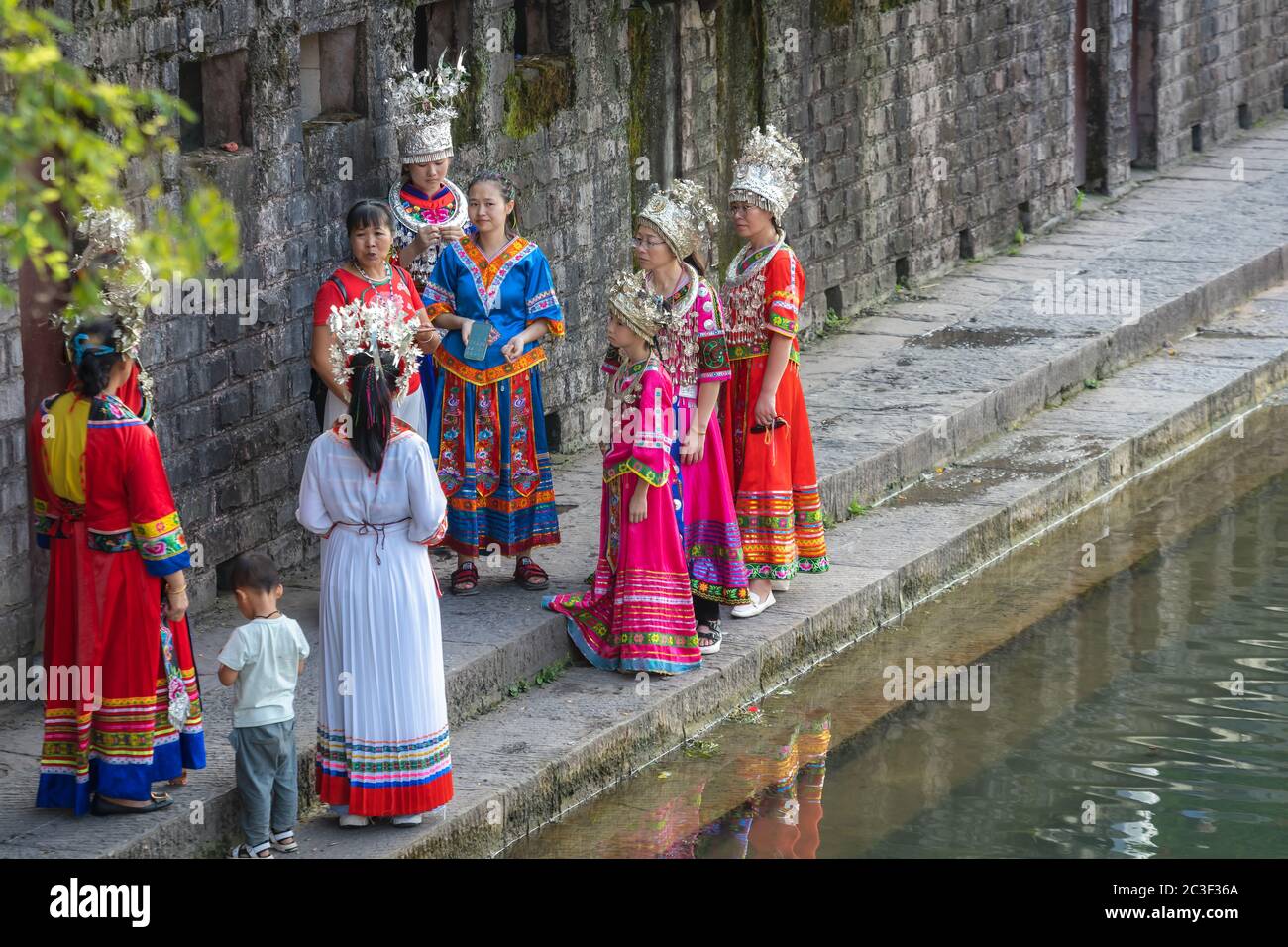 Portrait chinese women traditional dress hi-res stock photography and ...