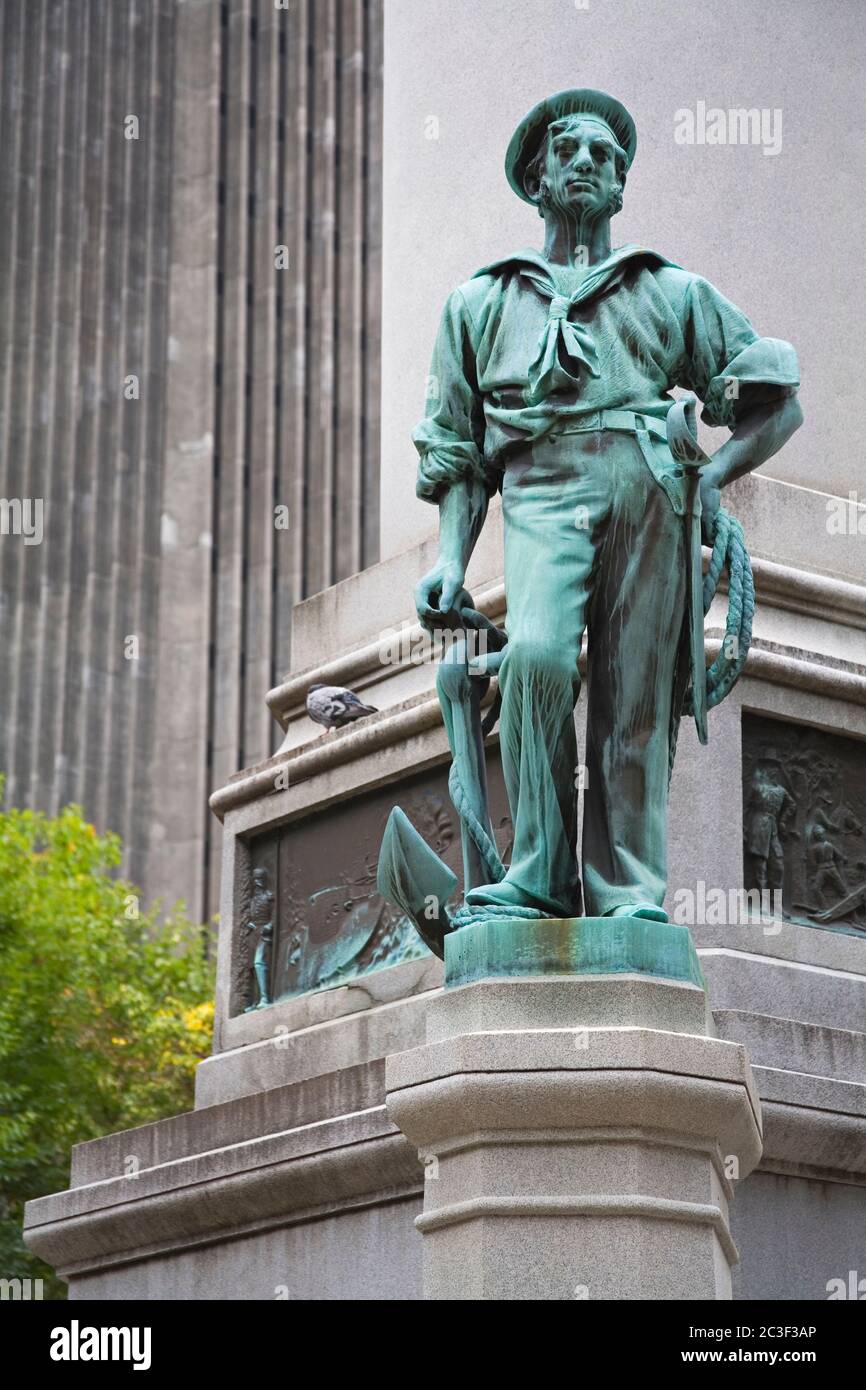 War Monument in Washington Square Park, Rochester, New York State, USA ...