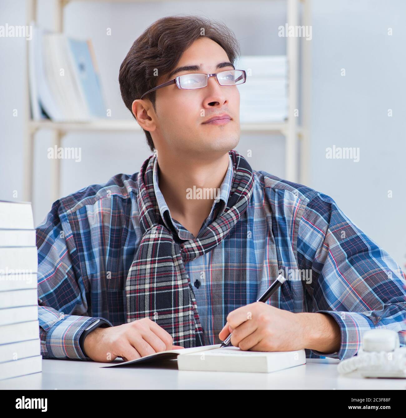 Signing book of dedication hi-res stock photography and images - Alamy