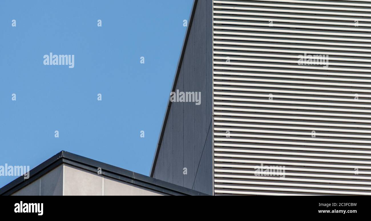 Tall gray building hi-res stock photography and images - Alamy