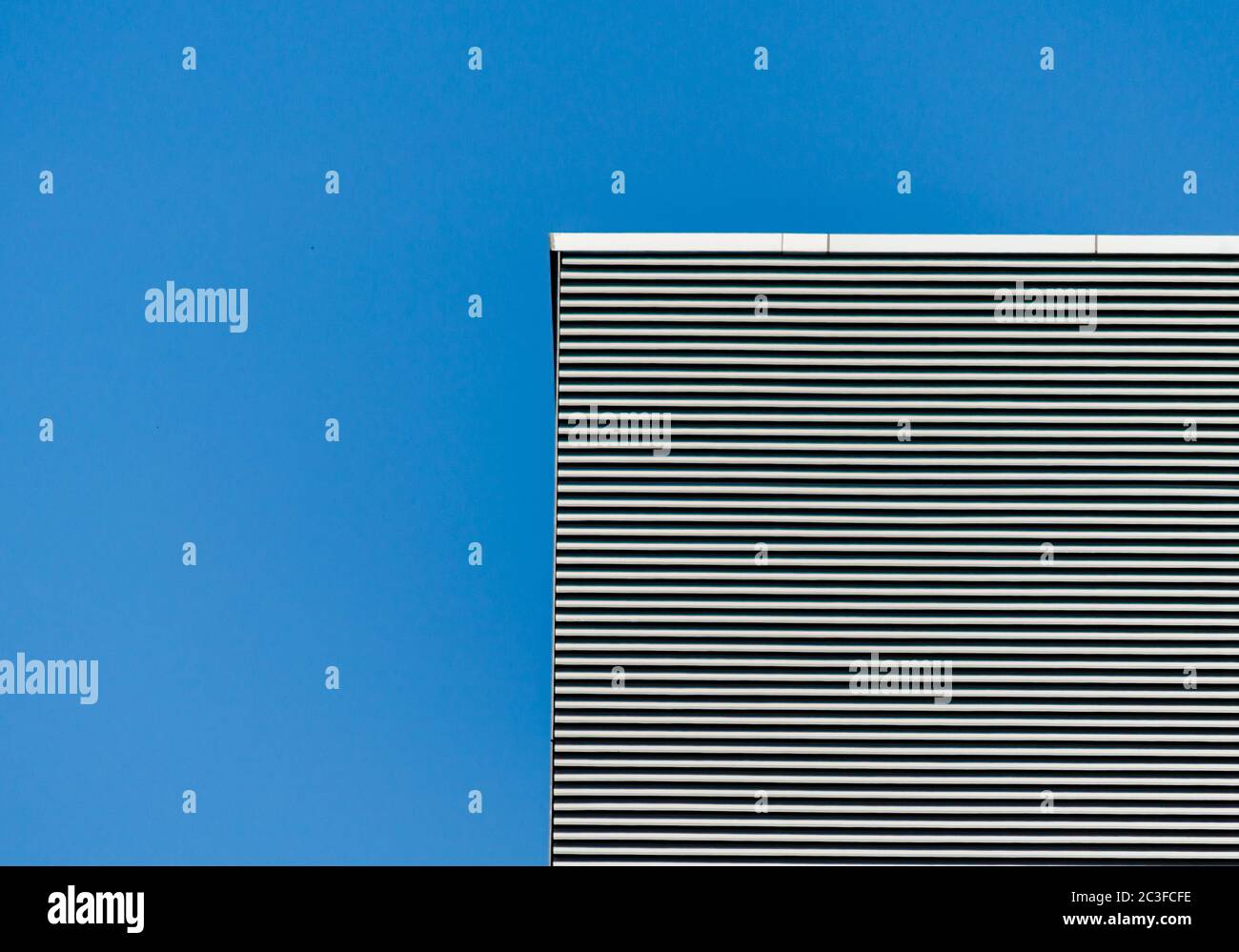 Tall gray building hi-res stock photography and images - Alamy