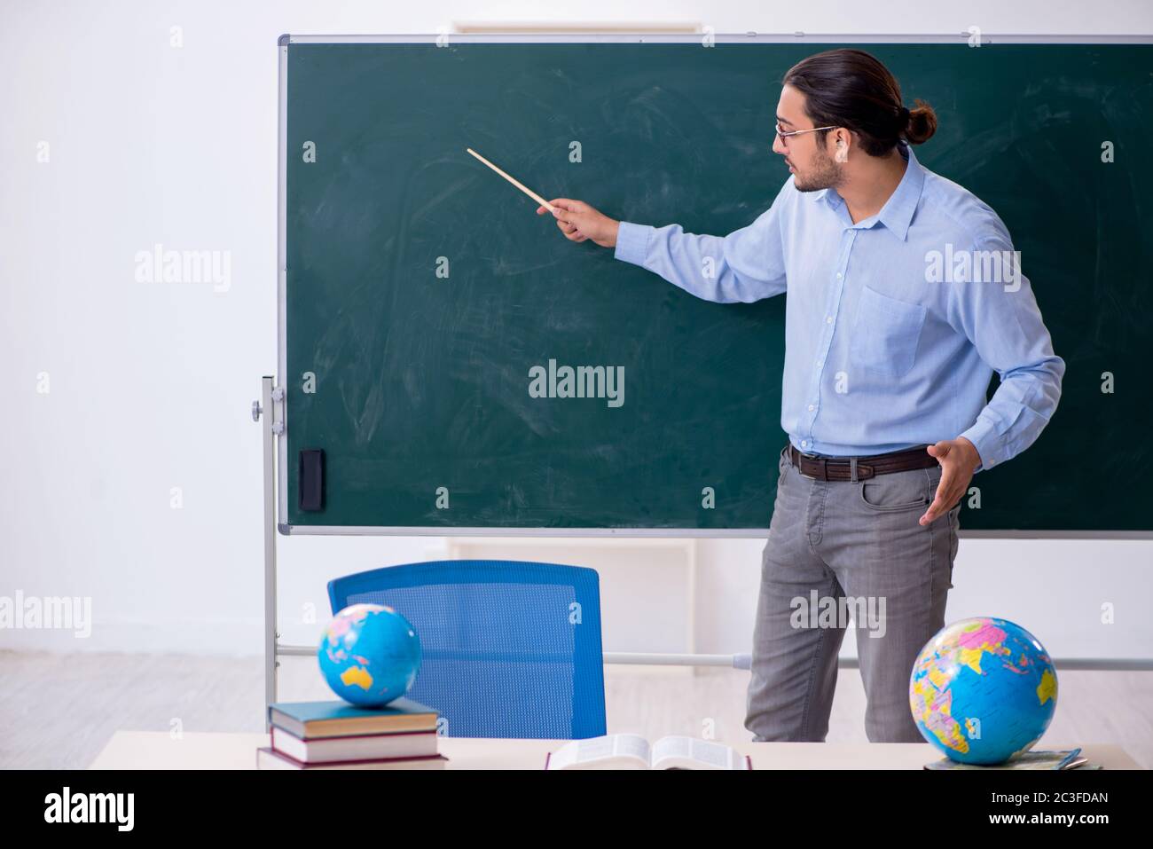 Teach geography board hi-res stock photography and images - Alamy