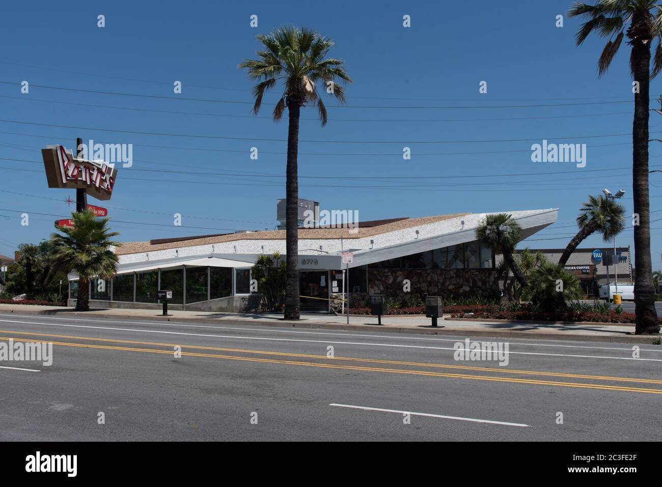 Los Angeles, CA/USA - May 23, 2020: The sweeping roofline of of Panns ...