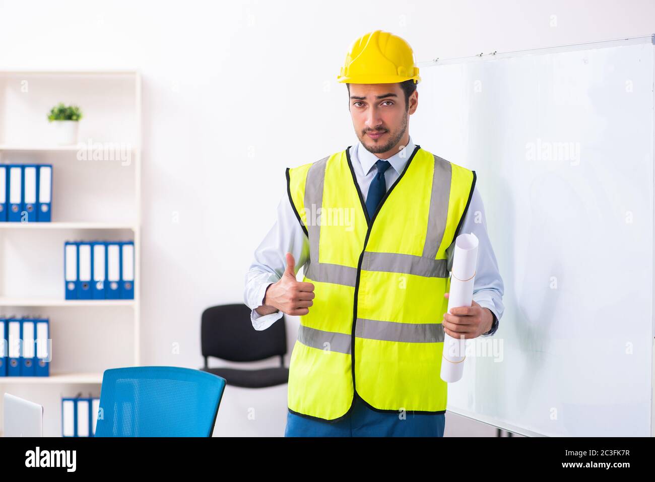 Engineer builder explaining drawing architect hi-res stock photography ...