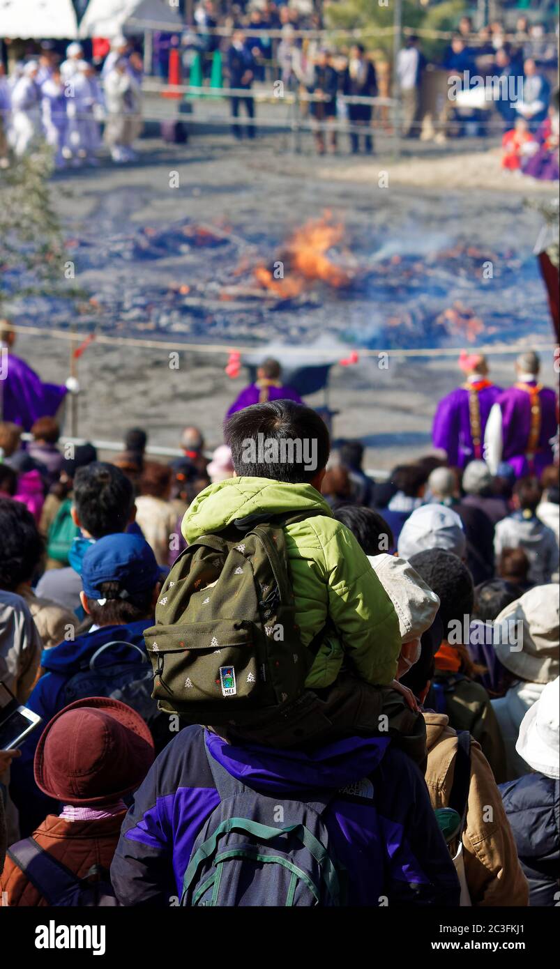 Fire walk hi-res stock photography and images - Alamy