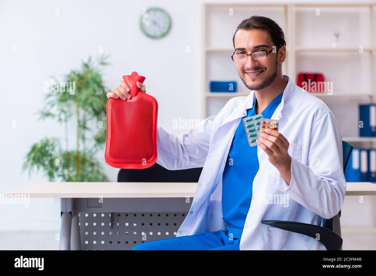 Gastroenterologist hi-res stock photography and images - Alamy