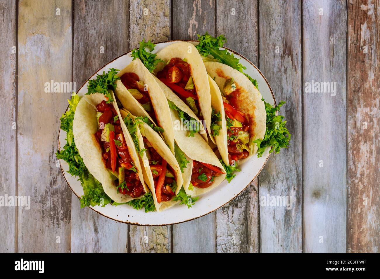 Soft corn tortillas hi-res stock photography and images - Alamy