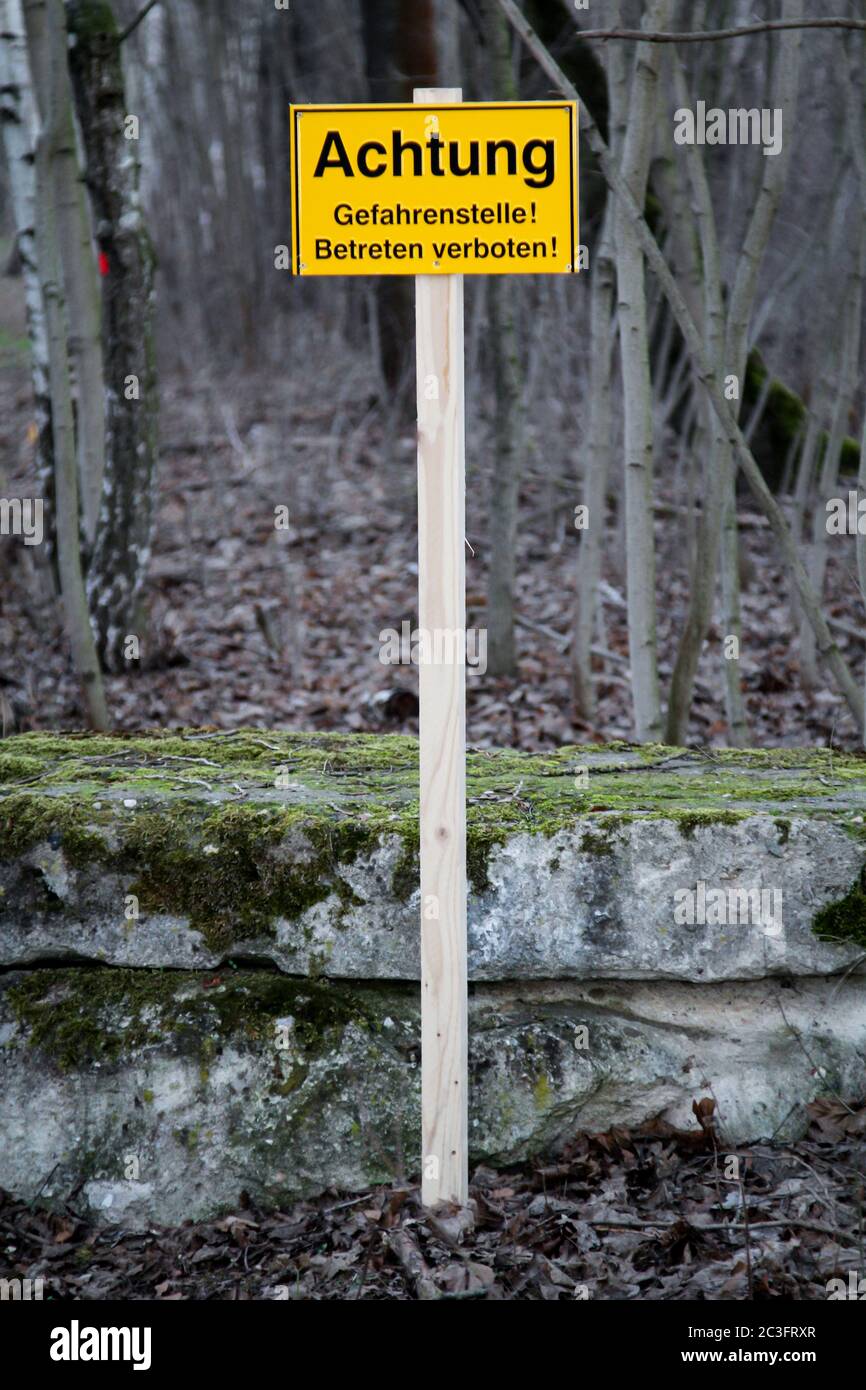 No entry warning sign outside hi-res stock photography and images - Alamy