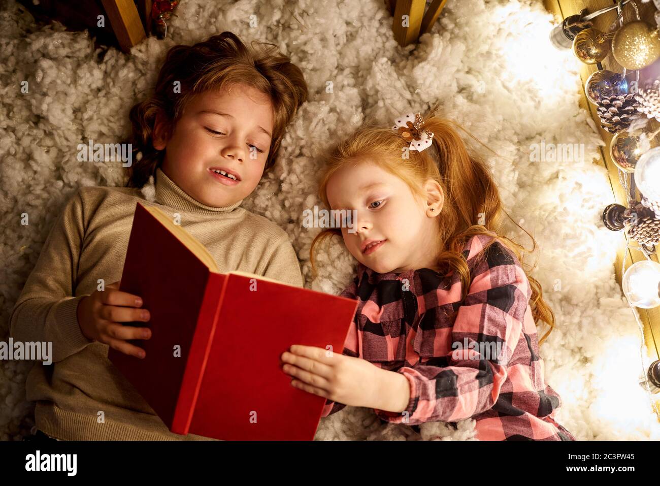 Children room night lights hi-res stock photography and images - Alamy