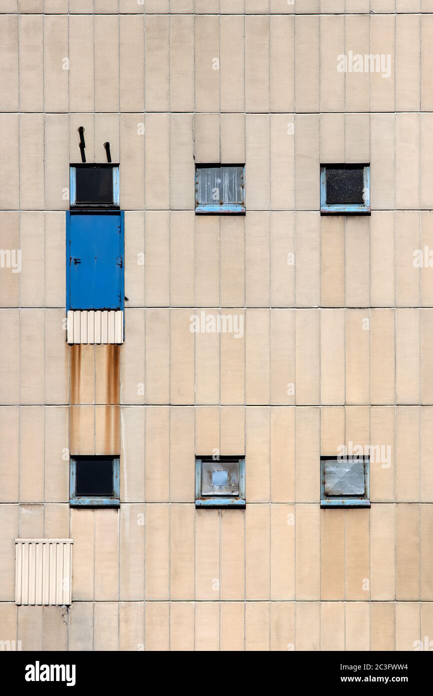 Rusty house hi-res stock photography and images - Alamy