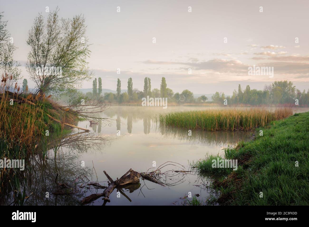 Mist on the river hi-res stock photography and images - Alamy