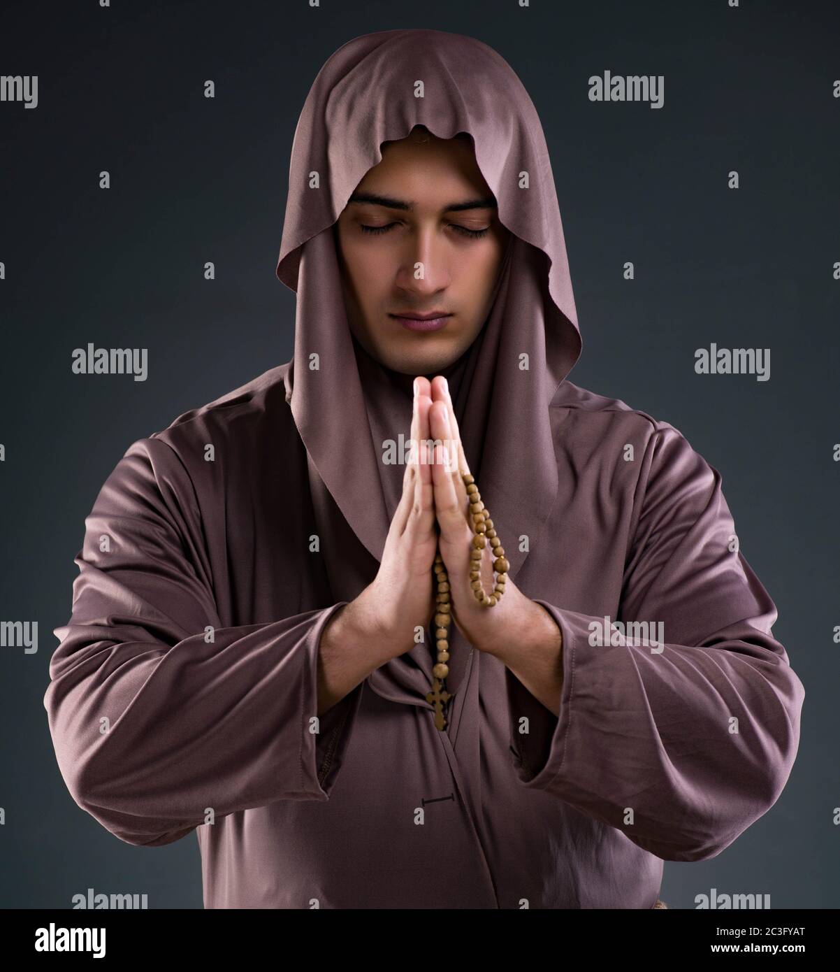 Praying christian catholic monk hi-res stock photography and images - Alamy