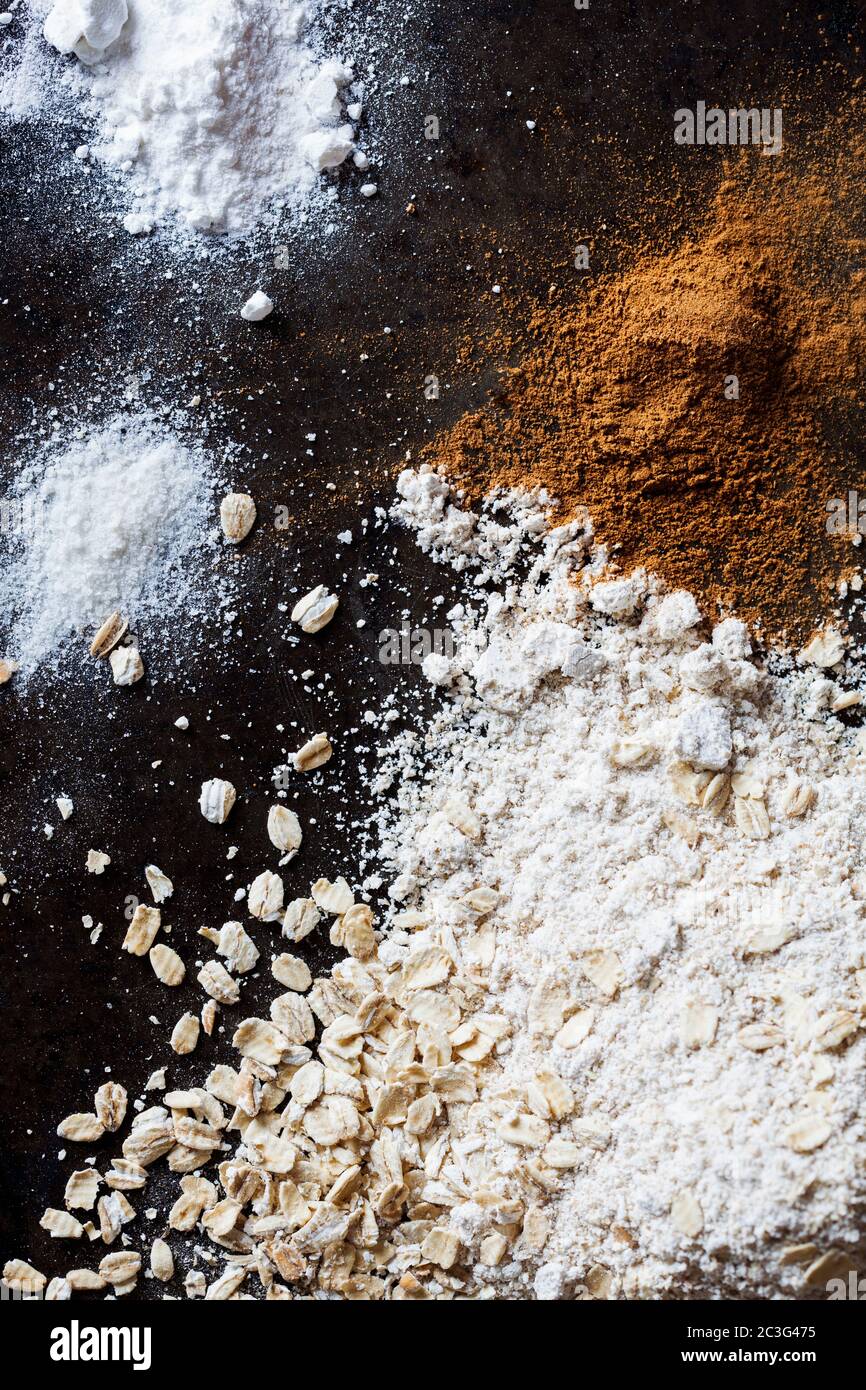 Mix flour baking powder spices hi-res stock photography and images - Alamy