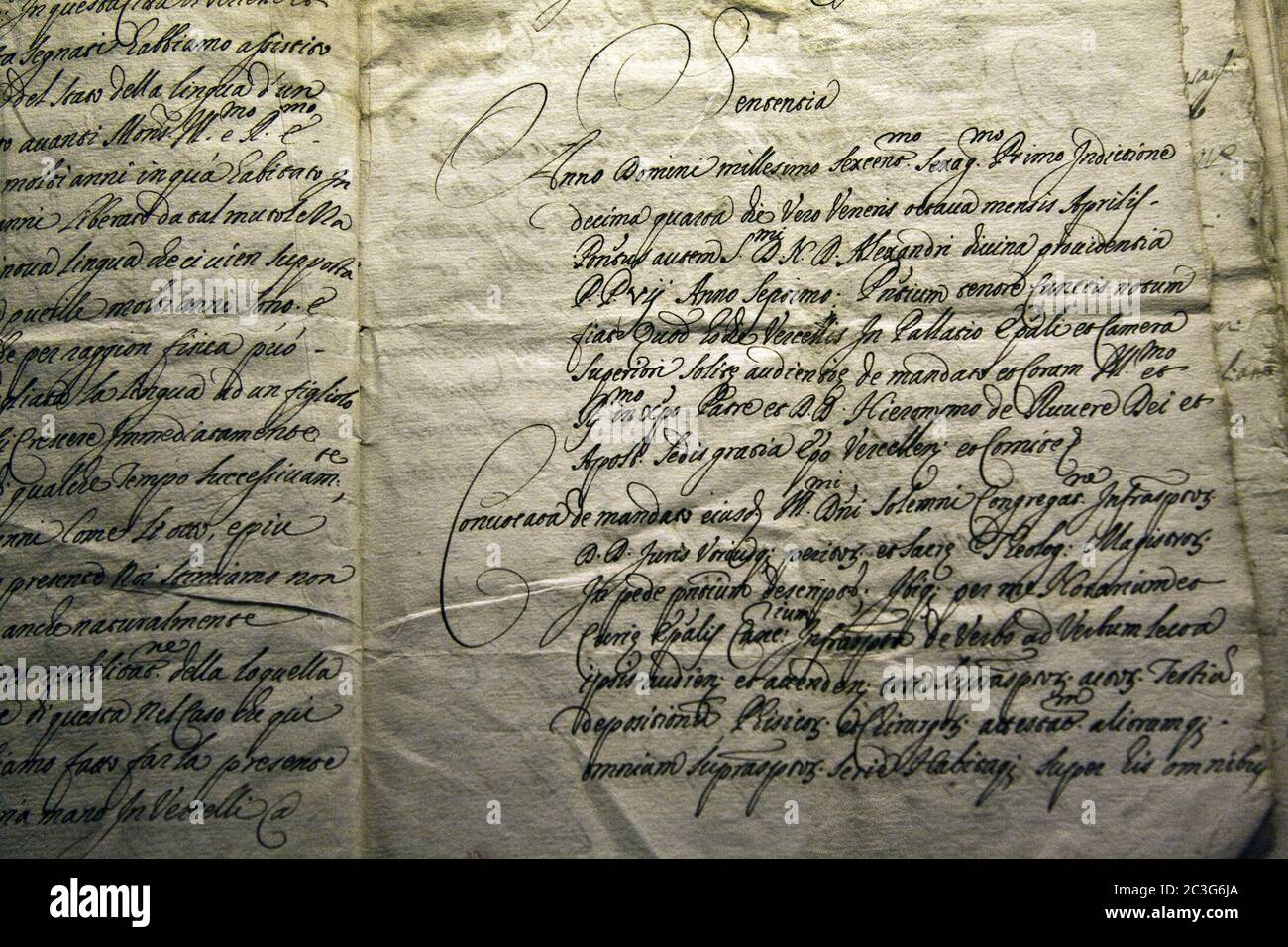 Old letter handwritten italian text hi-res stock photography and images ...