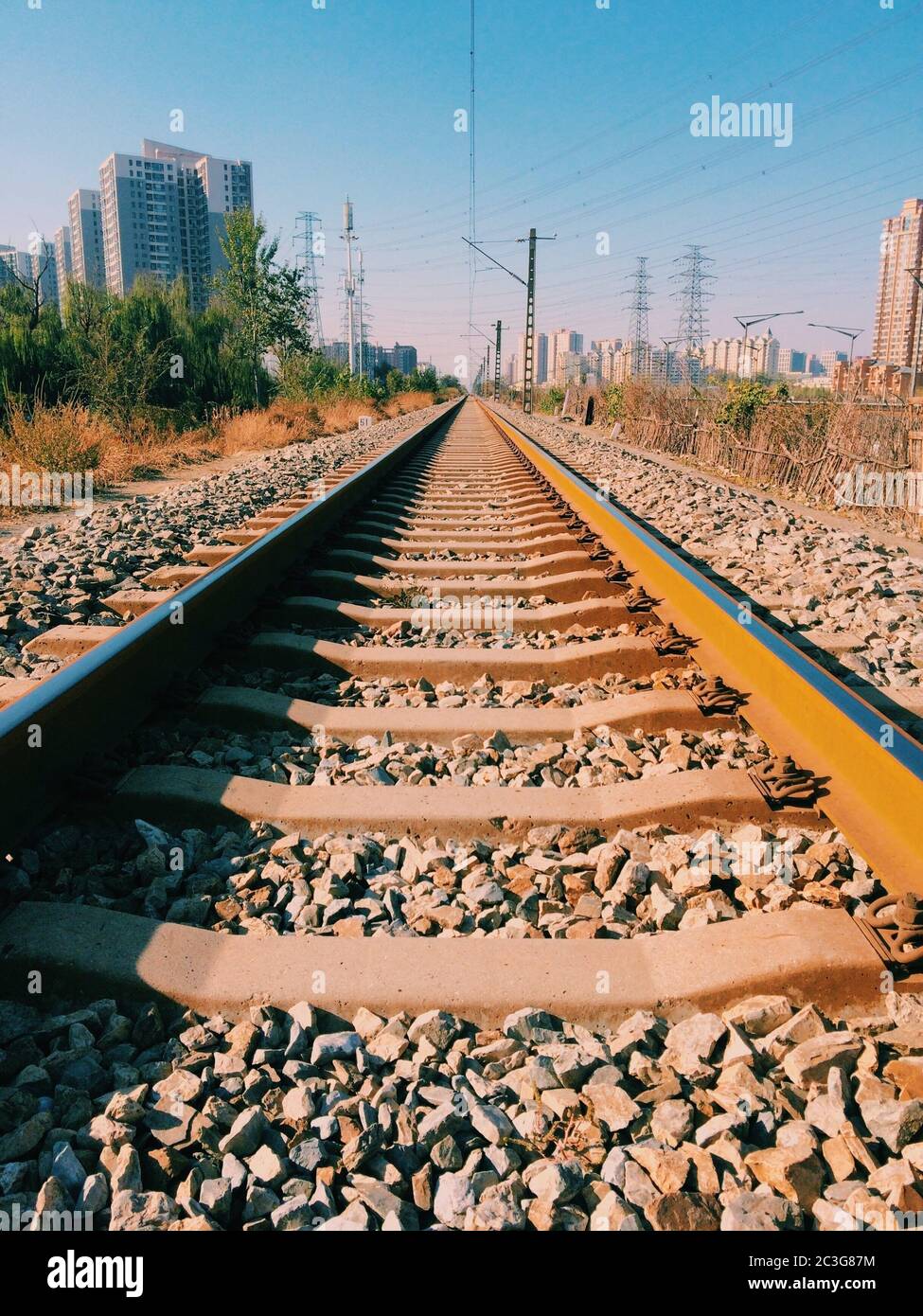 Rail rails railroad track tracks tunnel hi-res stock photography and ...