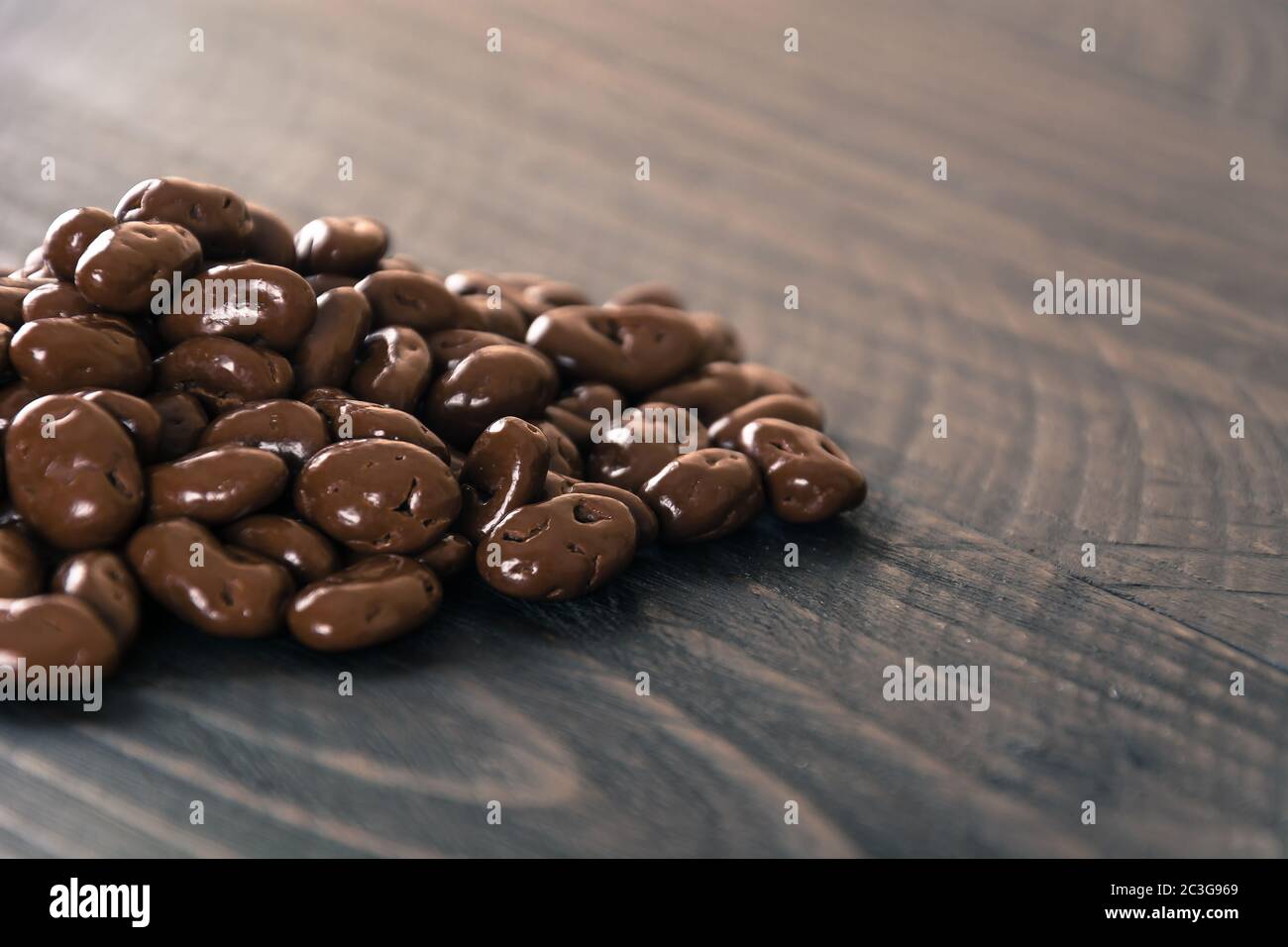 raisin with chocolate Stock Photo - Alamy