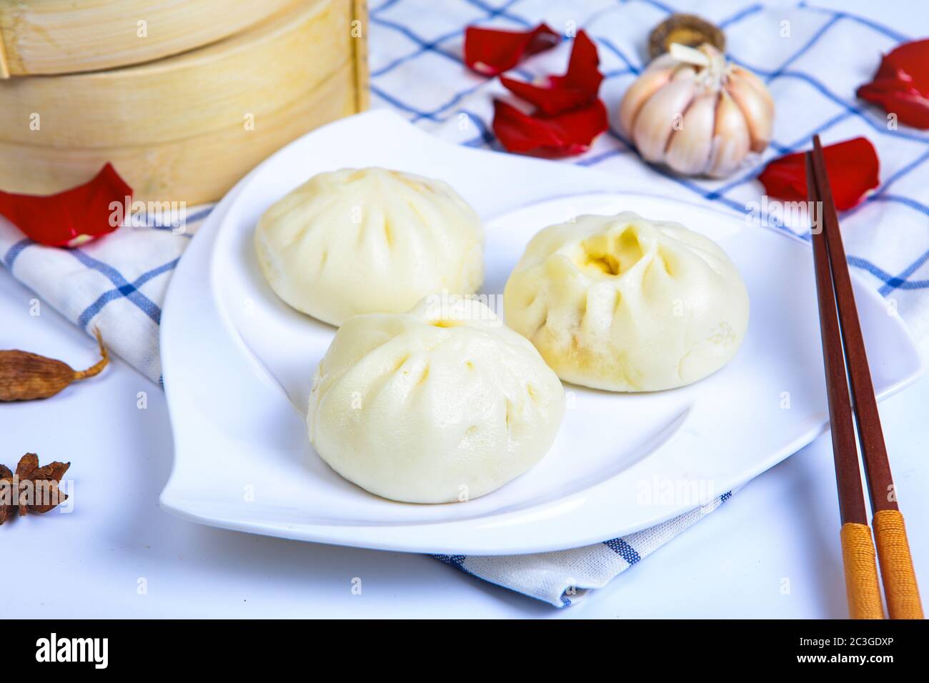The small steamed bun of good nutrition Stock Photo - Alamy