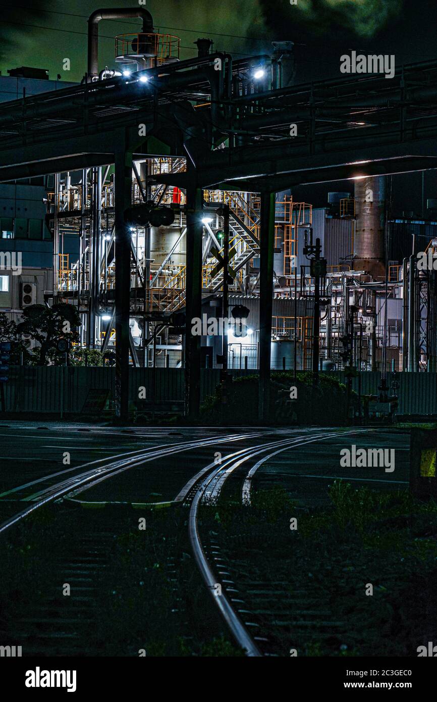 Factory night view of Kawasaki Keihin industrial zone Stock Photo - Alamy