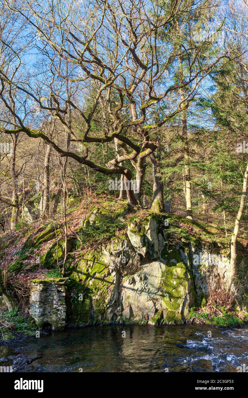 Gebrochenes wehr hi-res stock photography and images - Alamy