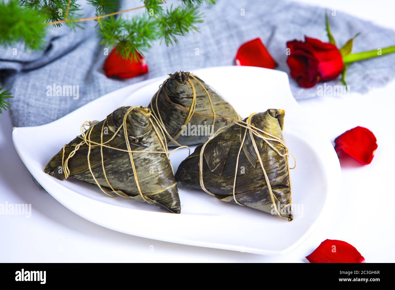 Three color dumplings hi-res stock photography and images - Alamy
