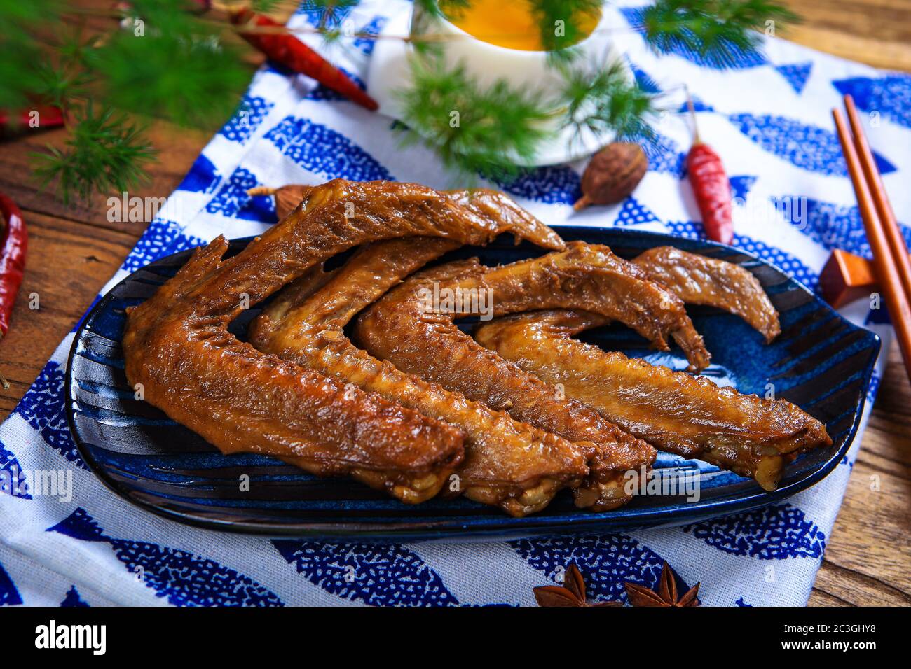 Halogen duck wing hi-res stock photography and images - Alamy