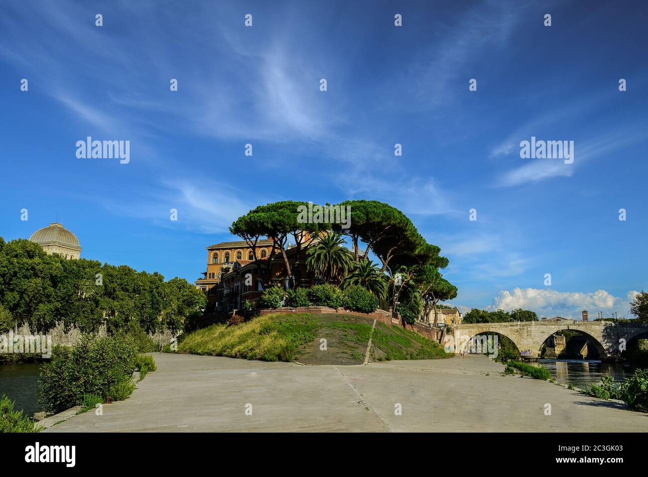 Fatebenefratelli Hospital on the Tiber Island in Roma, Italy Stock ...