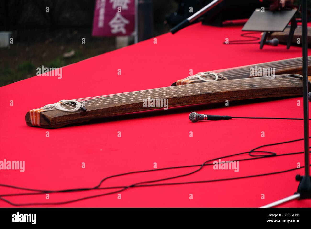 Koto musical instrument hi-res stock photography and images - Alamy