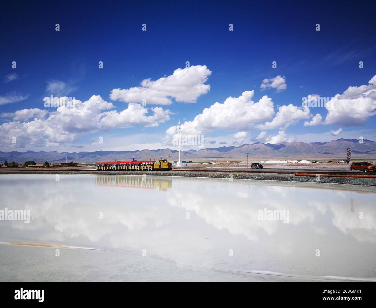 Lake saka hi-res stock photography and images - Alamy