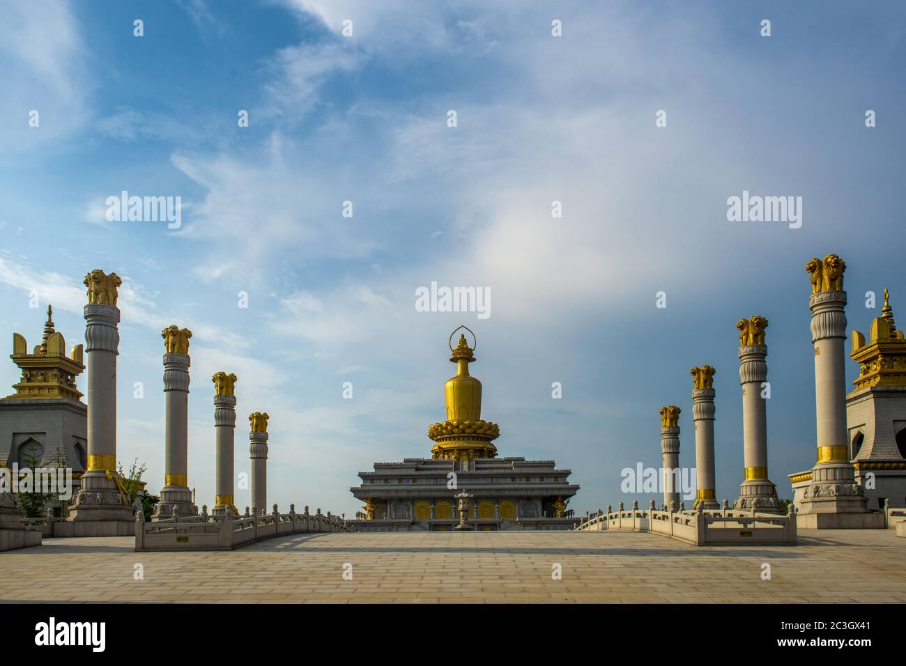 Xinglong temple hi-res stock photography and images - Alamy