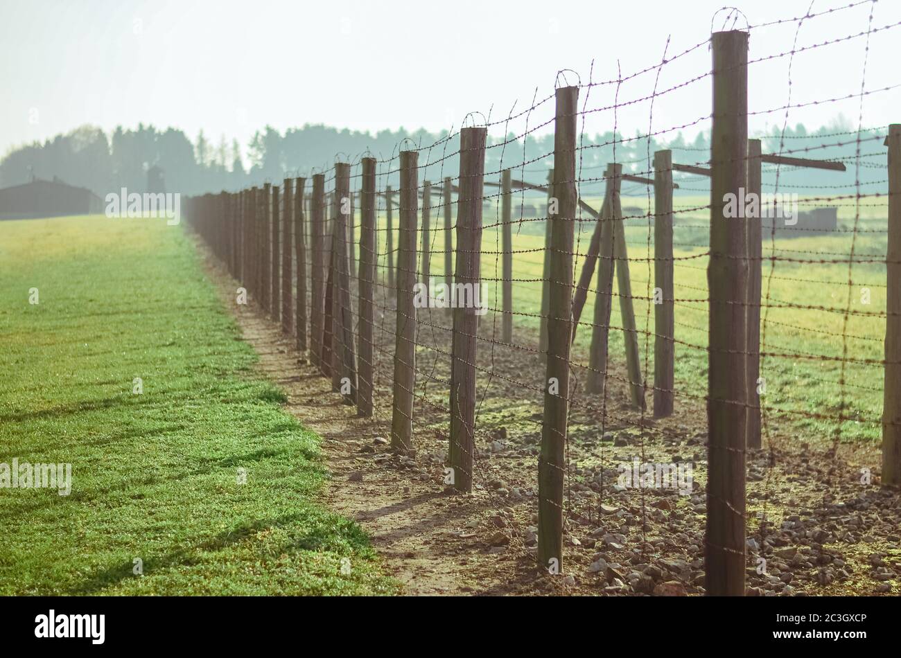 Wire fences hi-res stock photography and images - Alamy
