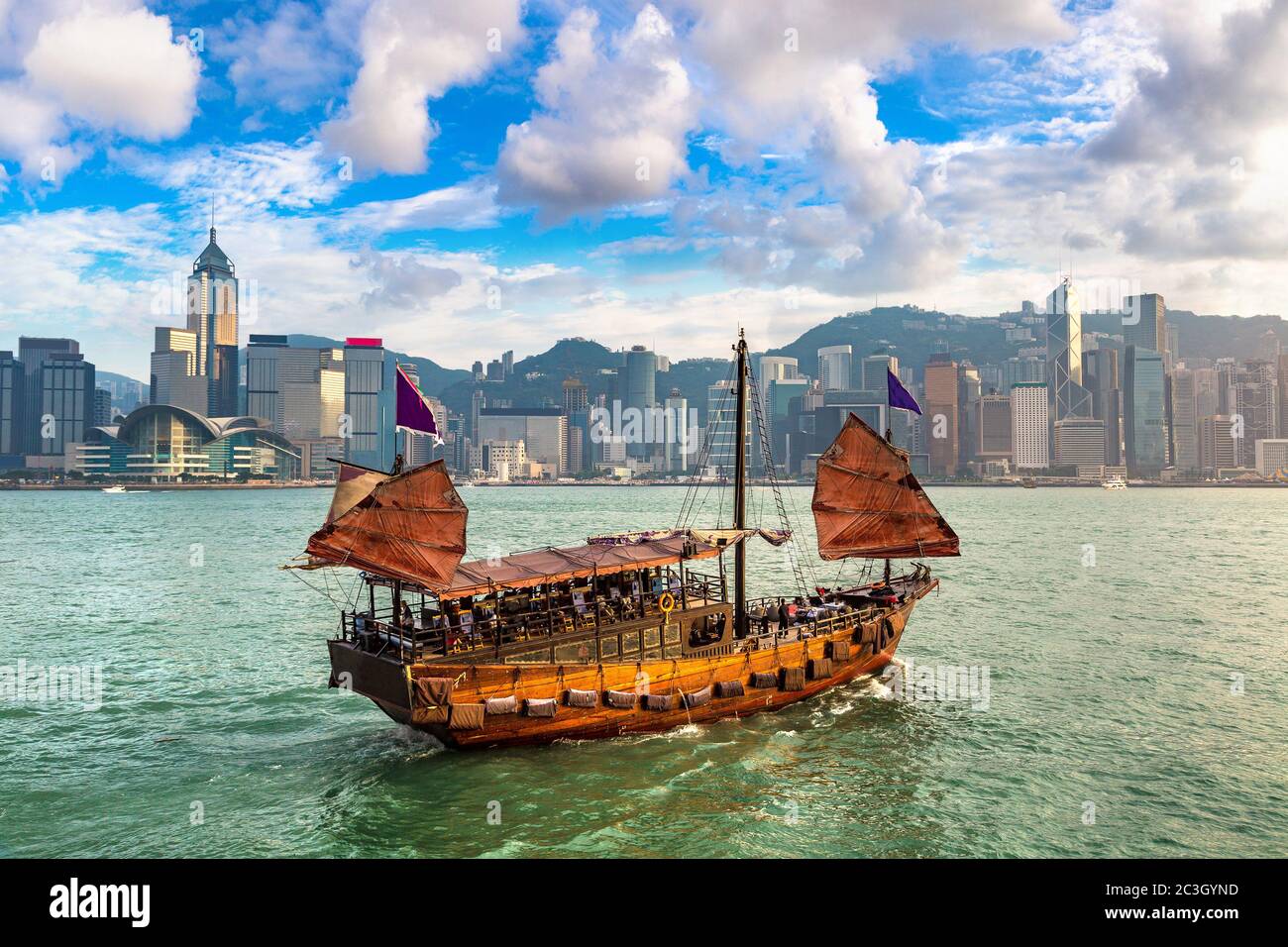 Traditional Chinese wooden sailing ship in Victoria Harbour in Hong ...