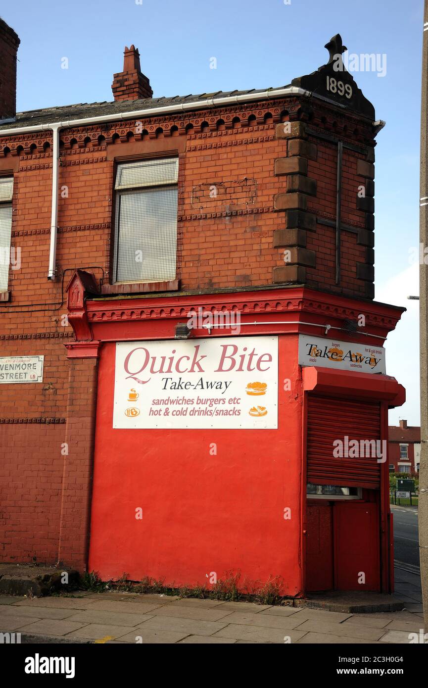 Anfield stadium liverpool hi-res stock photography and images - Alamy