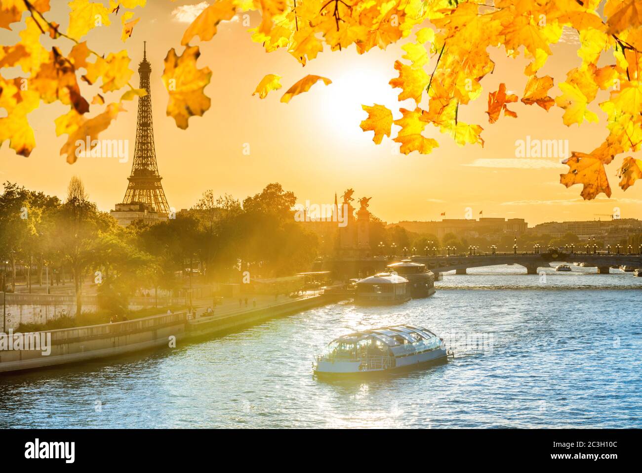 Building tower beautiful sunset hi-res stock photography and images - Alamy